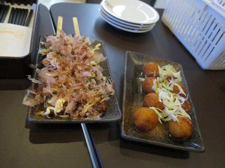 How to: Karaoke in Japan | The Expat's Guide to Japan